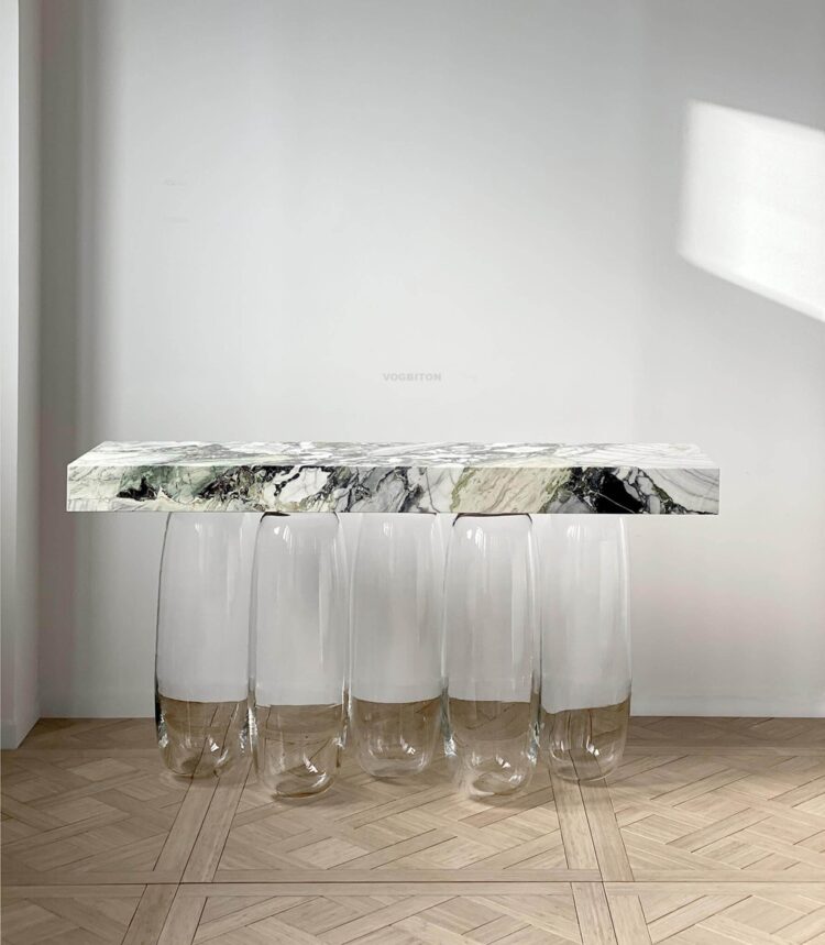 Inverted Gravity - Console | VOGBITON Vietnam